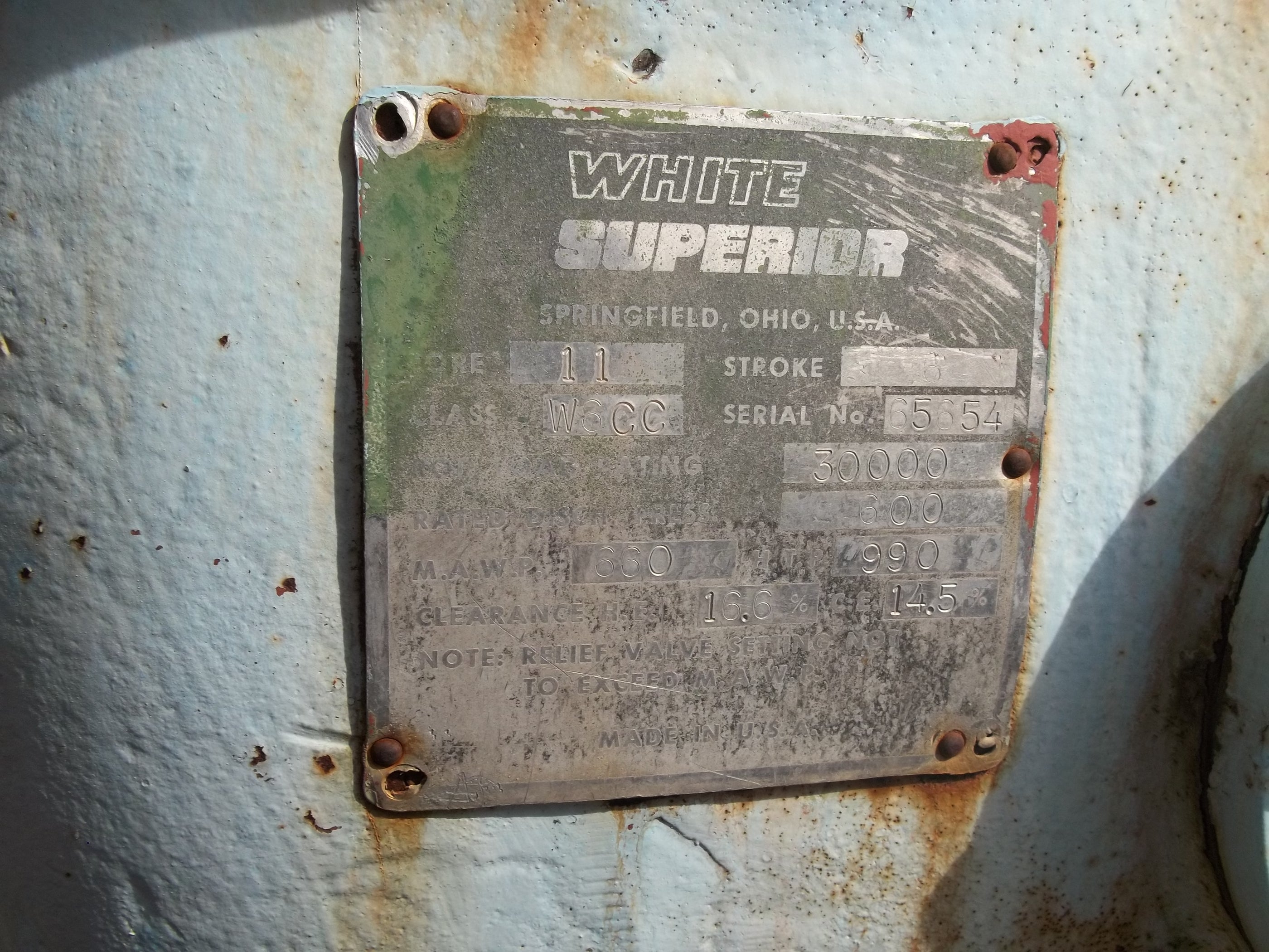 WHITE SUPERIOR 6G825 / W64 , PACKAGE compressor frame — Collicutt Equipment